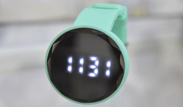 En algunos relojes el número 4 aparece como IIII y no IV ¿Por qué?